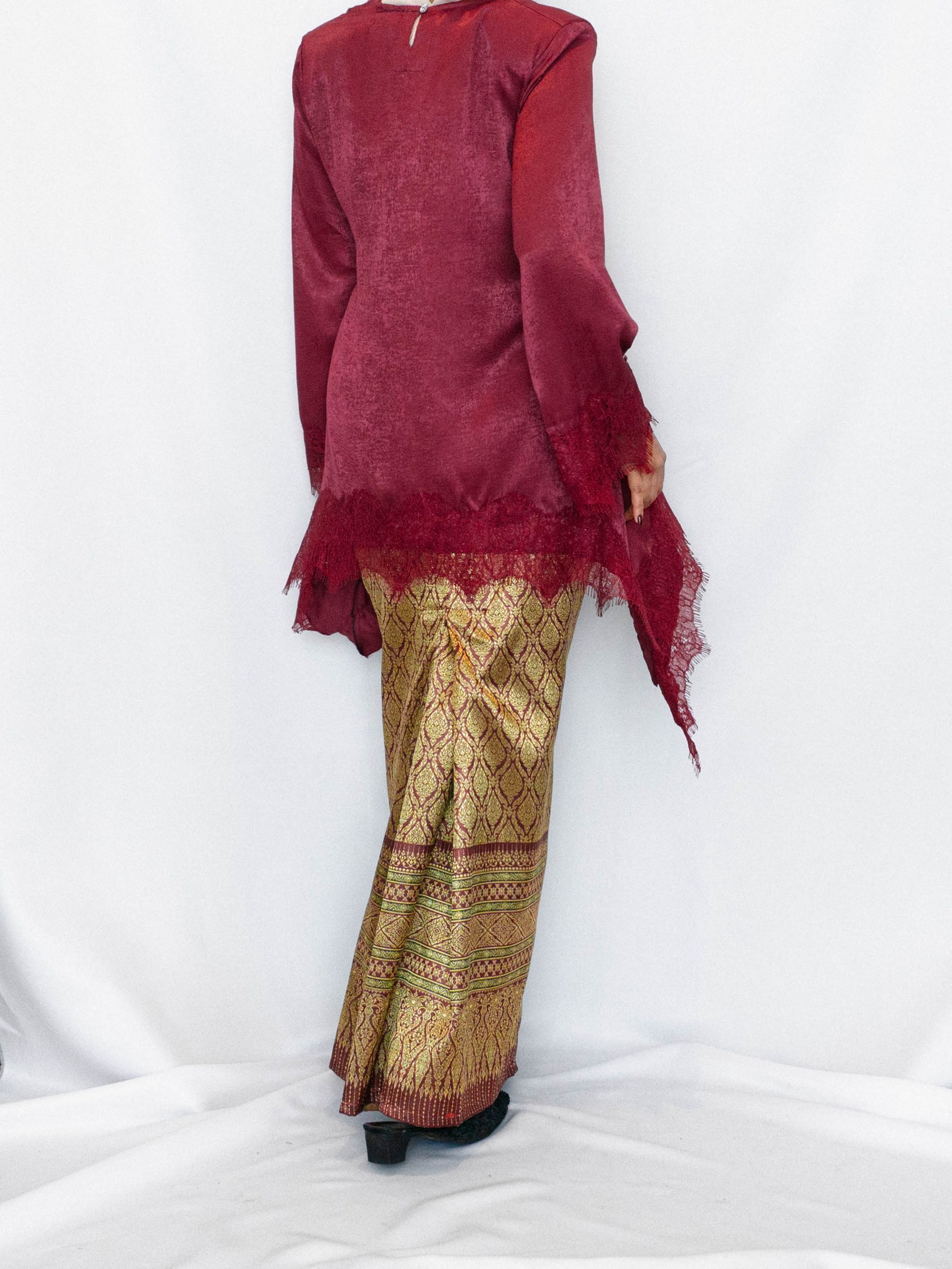 SULTANAH in Red – DQalbu